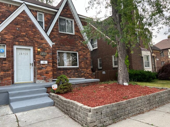 18709 Monica St, Detroit, MI 48221 | Apartments.com