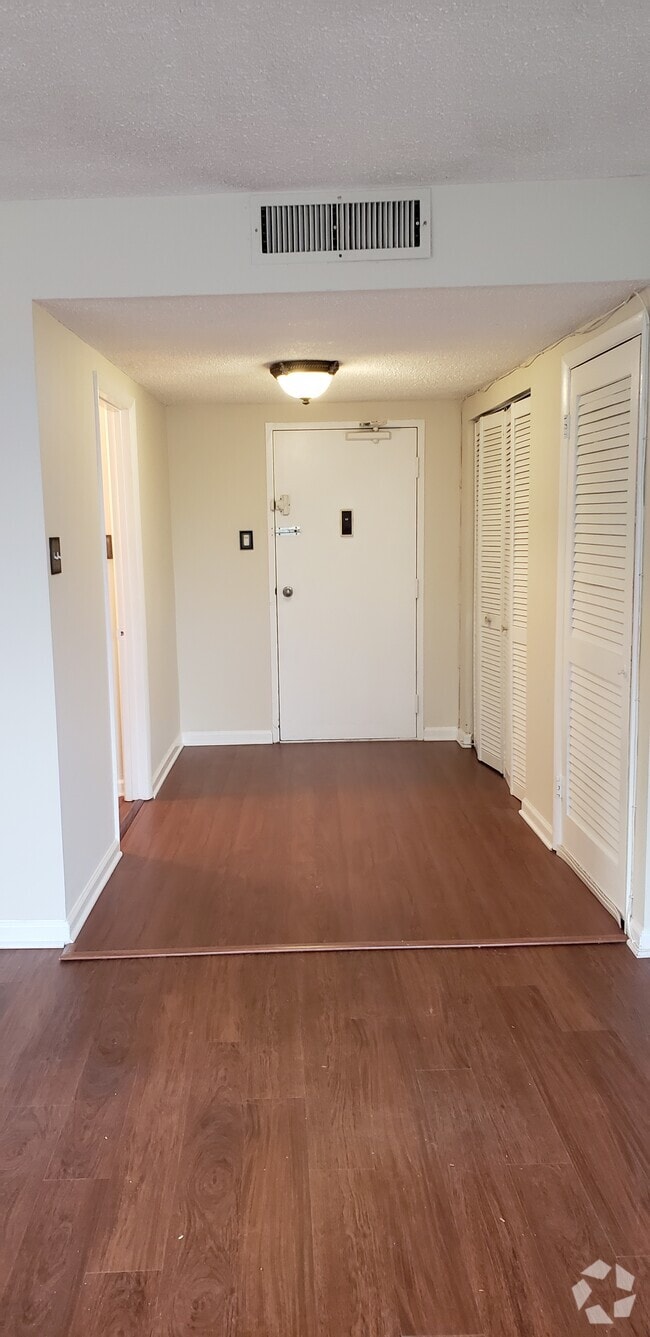 Watergate at Landmark Condominiums Basement Apartments for Rent ...