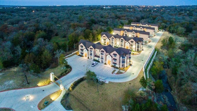 Gated Apartments for Rent in Lyons TX