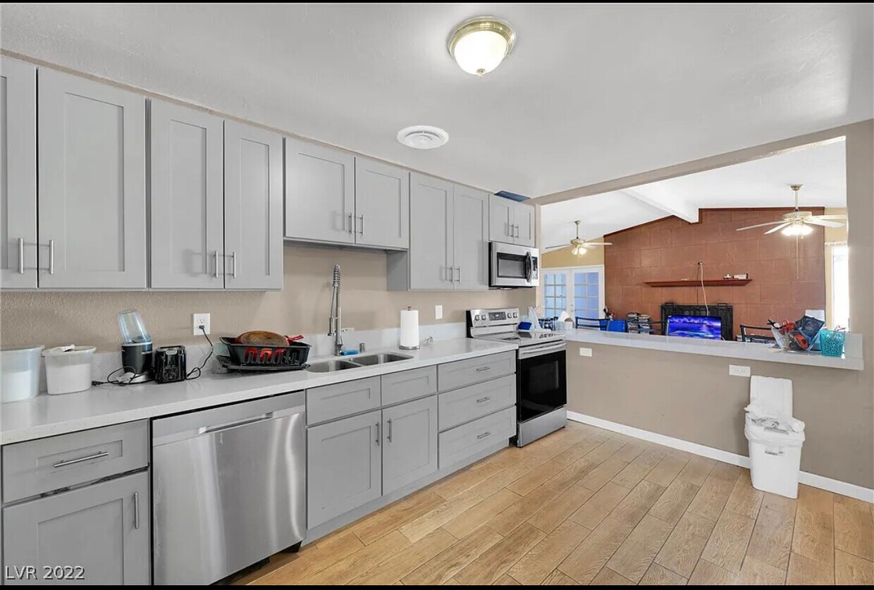 4000 Fortune Ave, Las Vegas, NV 89107 - House Rental in Las Vegas, NV ...