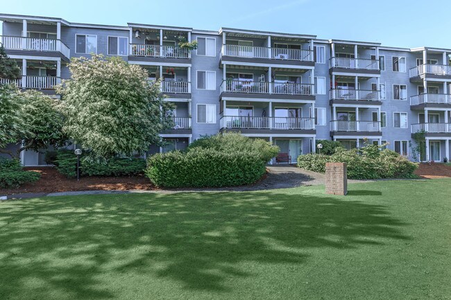 Shoreside Village Rentals - Everett, WA | Apartments.com