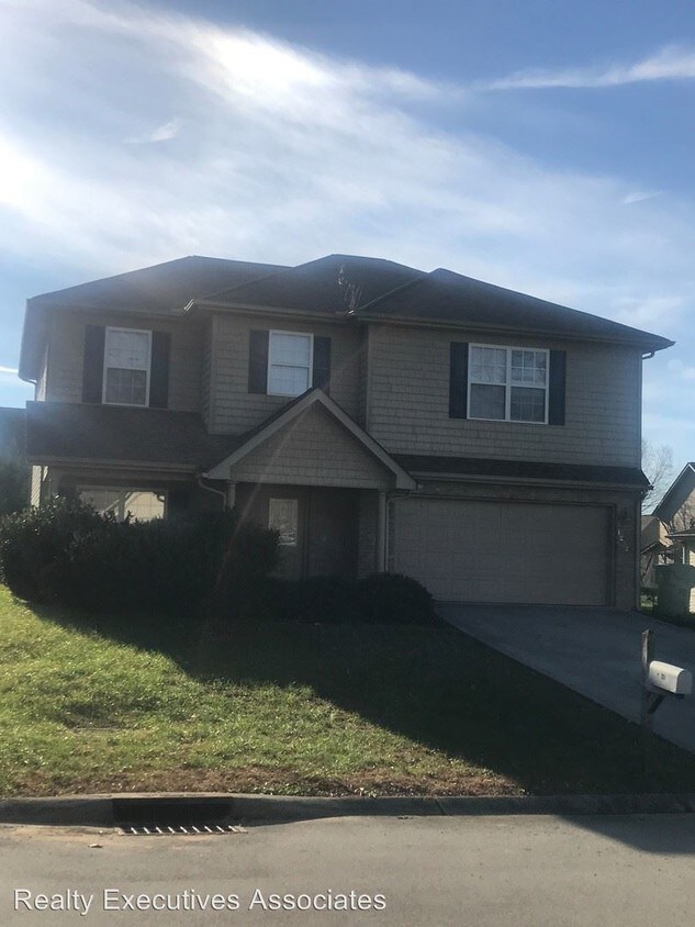 1222 Elsborn Ridge Rd, Maryville, TN 37801 - House Rental in Maryville ...