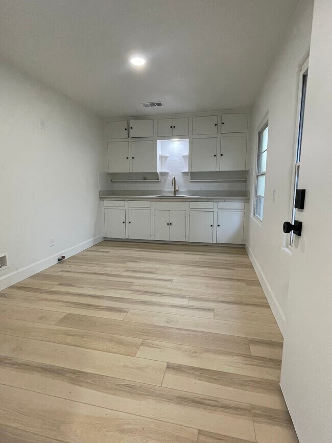 4117 Higgins Ave, Dallas, TX 75211 - House Rental in Dallas, TX ...