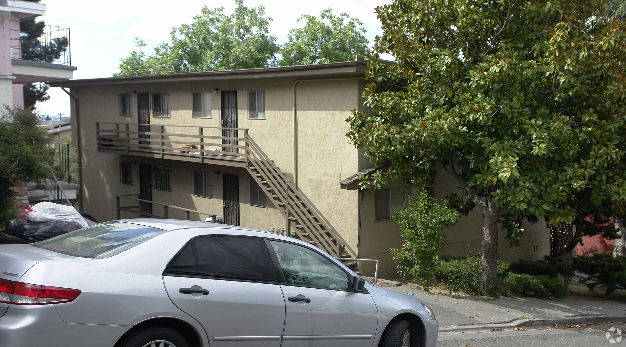 2420 Fern St, Oakland, CA 94601 - 2420 Fern St Oakland, CA 94601 ...