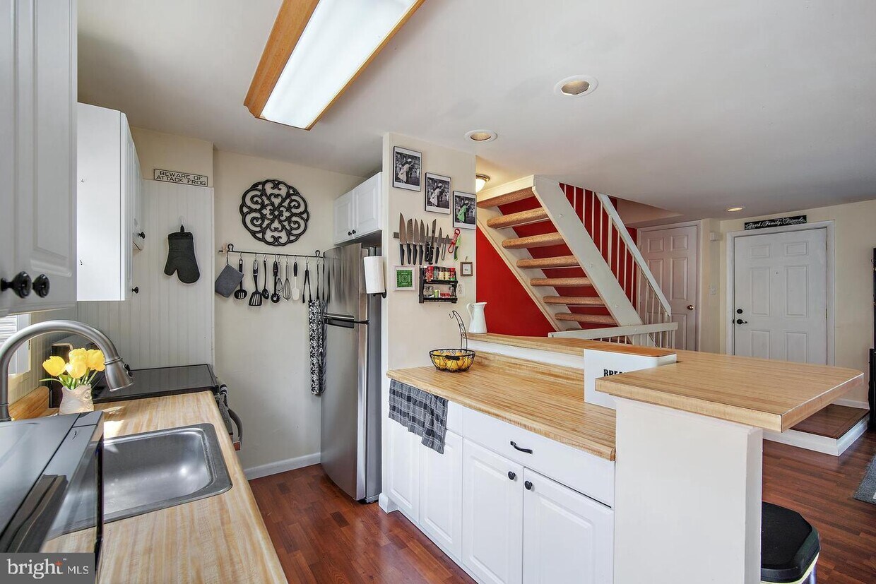 18904 Pine Ridge Ln, Germantown, MD 20874 - Townhome Rentals in ...