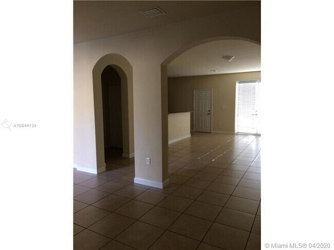 9212 SW 170th Pl, Miami, FL 33196 - Townhome Rentals in Miami FL ...
