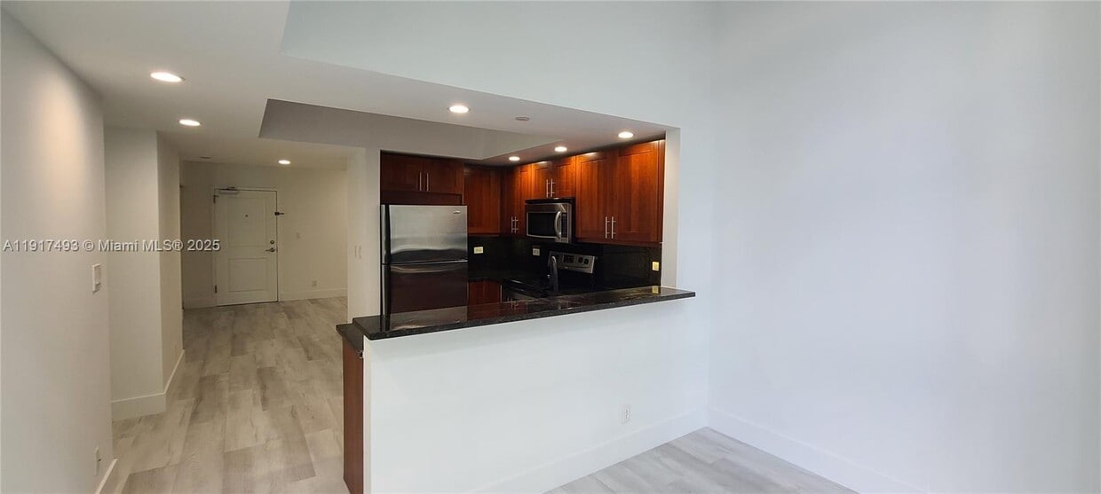 111 E Flagler St Unit 301, Miami, FL 33131 - Condo for Rent in Miami, FL | Apartments.com