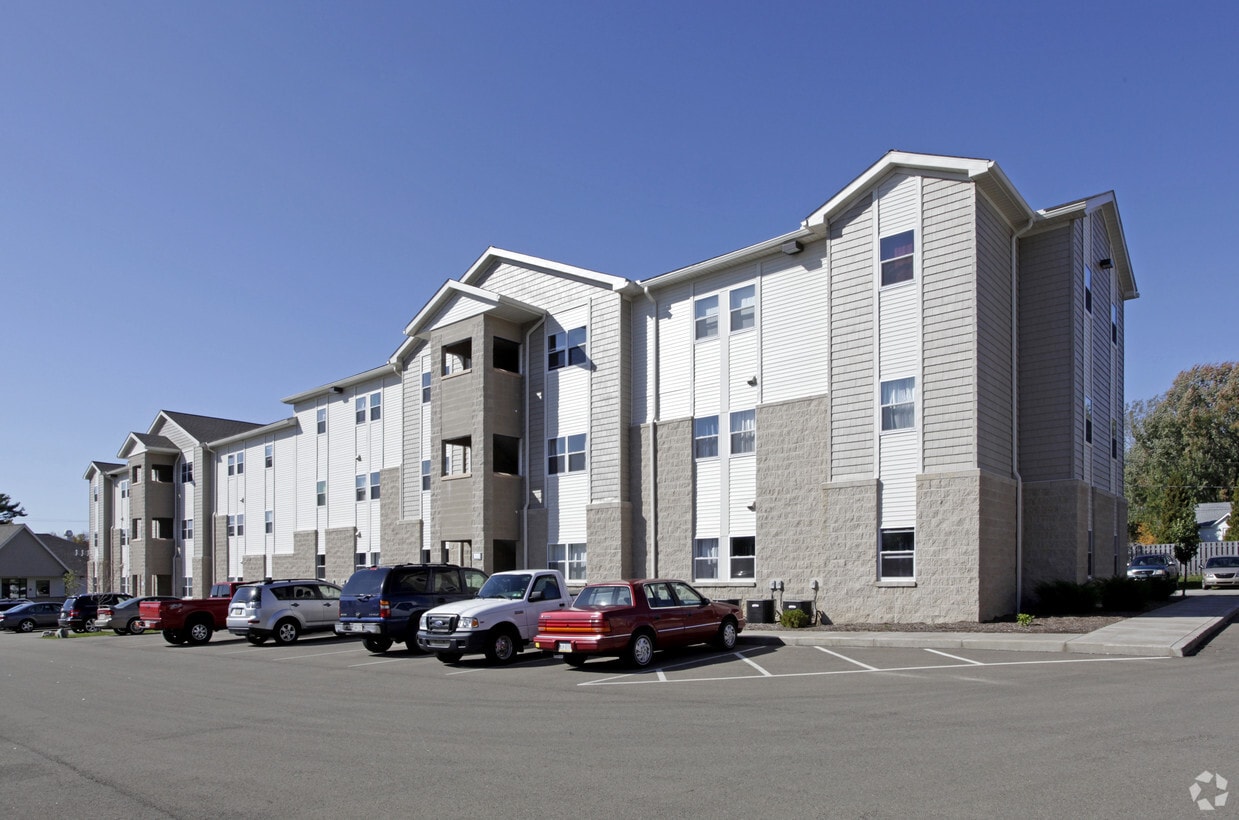 University Gate - 5086 Station Rd Erie, PA 16510 | Apartments.com