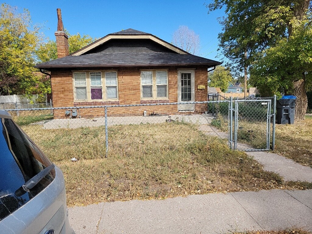 2017 Russell Ave, Cheyenne, WY 82001 - House Rental in Cheyenne, WY ...