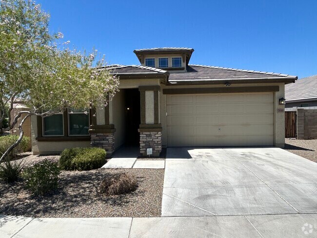 Groves at South Mountain Apartments for Rent with a Garage - Phoenix ...