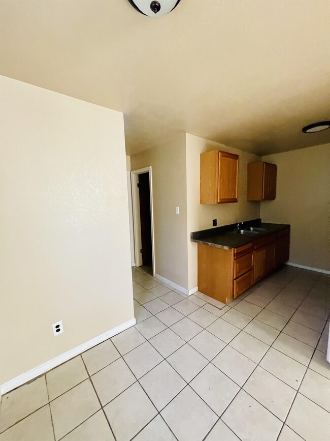 903 N 47th St Unit 6, Fort Smith, AR 72904 - Room for Rent in Fort ...