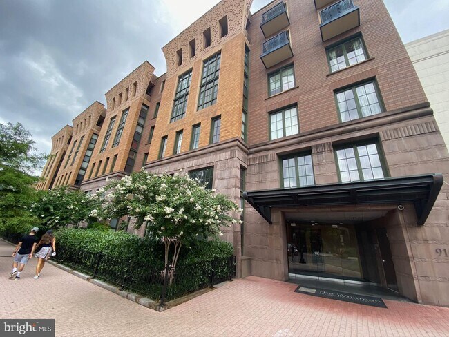 910 M St NW Unit 306, Washington, DC 20001 - Room for Rent in ...