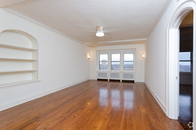 Embassy Apartments - Milwaukee, WI | Apartments.com