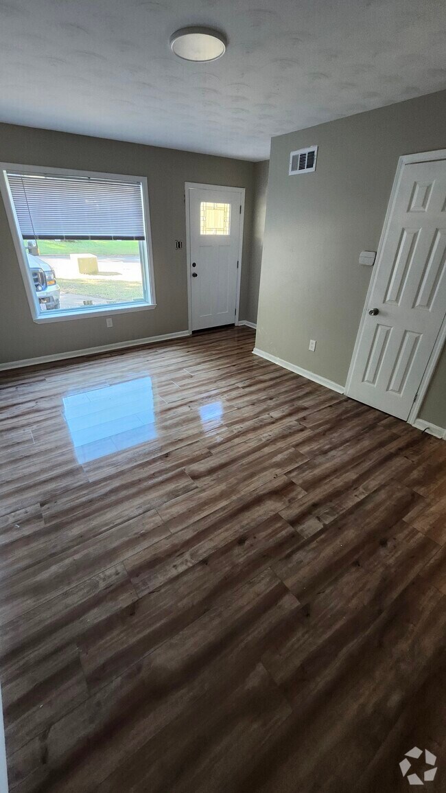 Raleigh Hills Apartments for Rent with Utilities Included - Memphis, TN ...