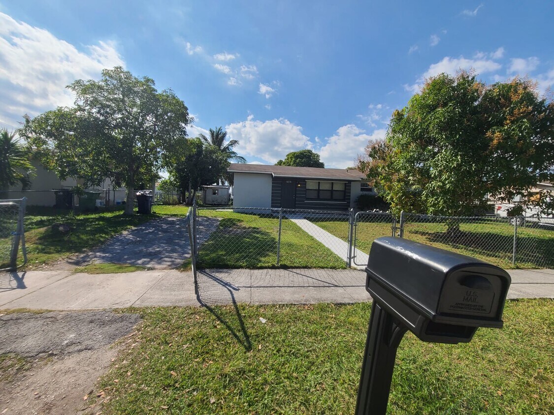 27902 SW 130th Ct, Homestead, FL 33032 - House Rental in Homestead, FL ...