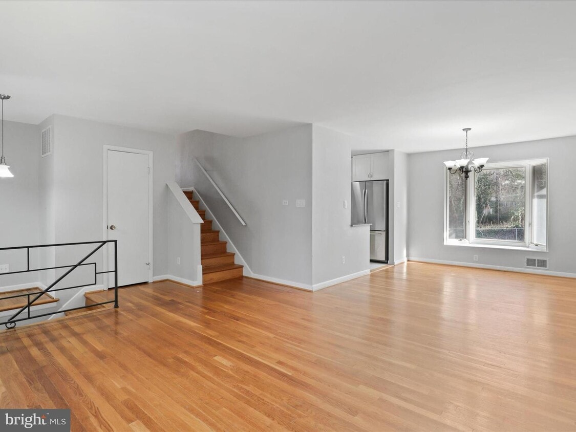 8901 Battery Rd, Alexandria, VA 22308 - House Rental in Alexandria, VA ...