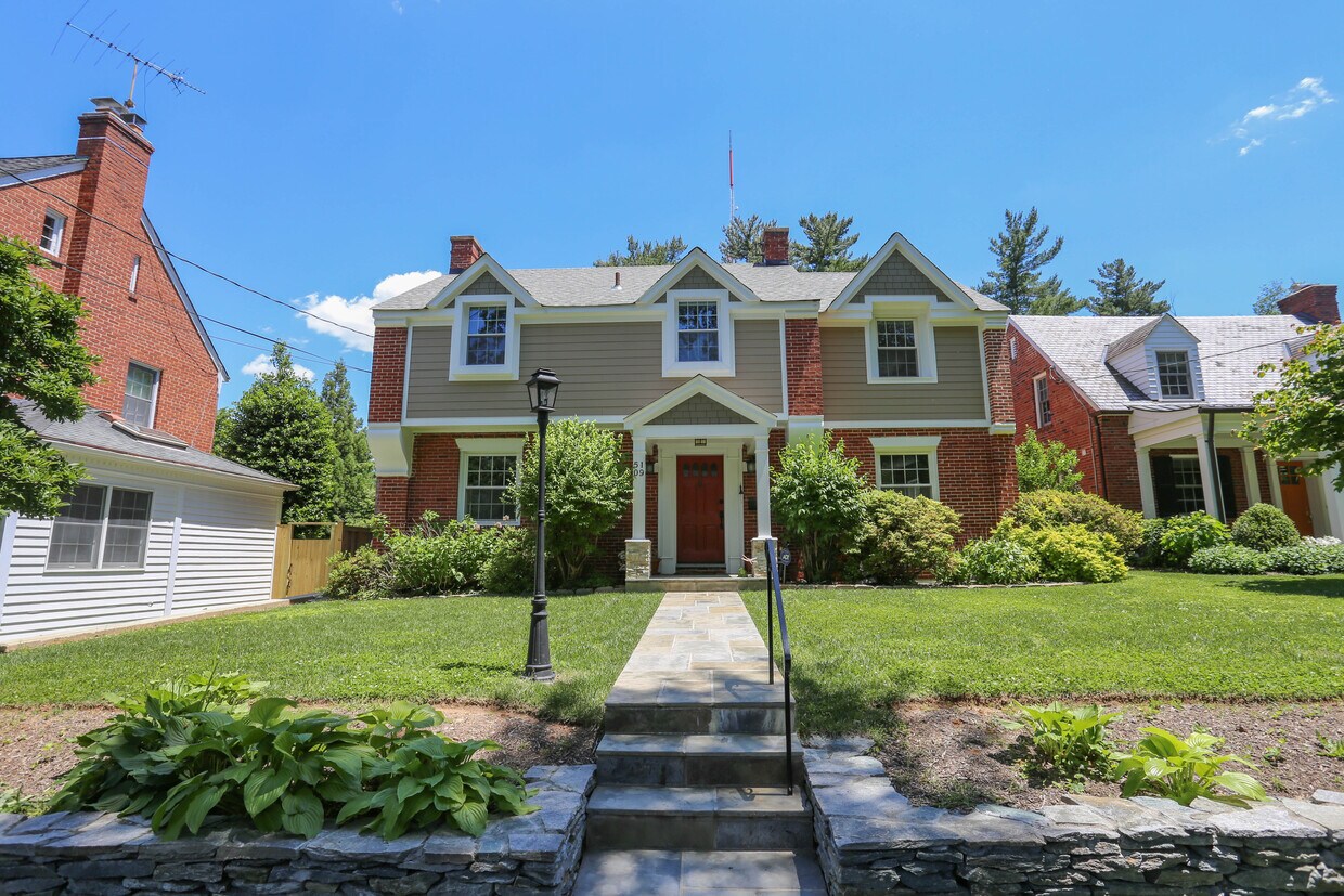 5109 44th St NW, Washington, DC 20016 - House Rental in Washington, DC ...