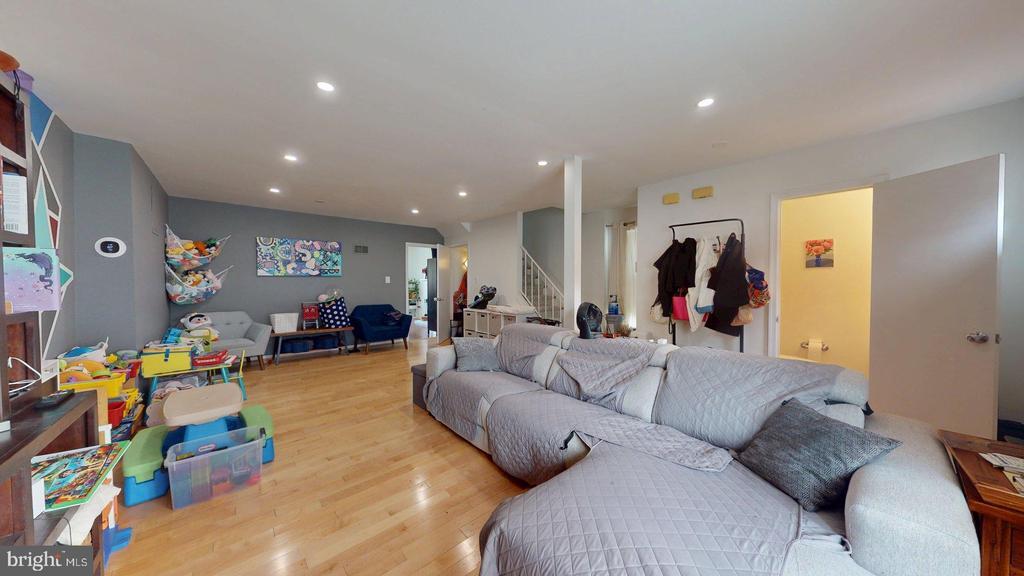 2228 Mclean Park Rd, Falls Church, VA 22043 - Townhome Rentals in Falls ...