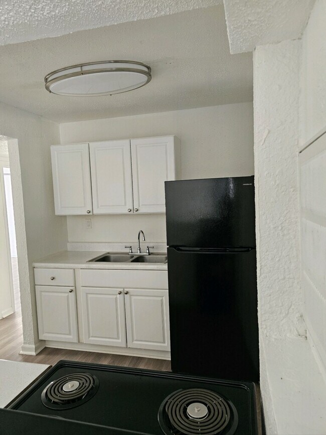 Caroline Village - 2929 Justina Rd Jacksonville, FL - Apartments for ...