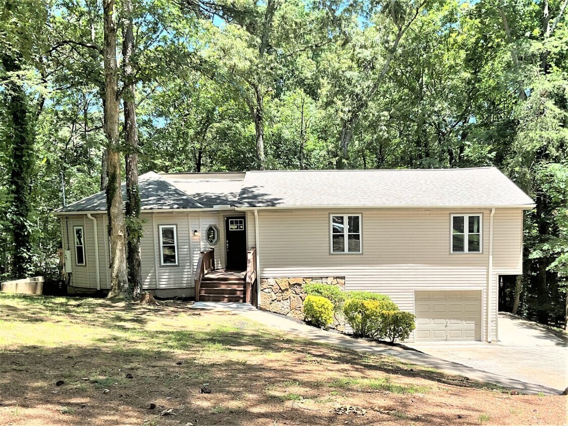 2866 Missy Dr, Marietta, GA 30062 | Apartments.com