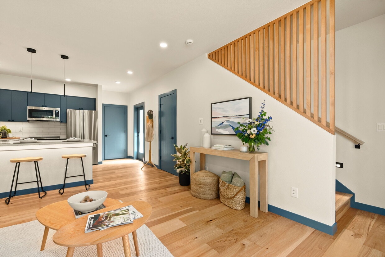 960 NE Norton Ave, Bend, OR 97701 - Townhome Rentals in Bend OR ...