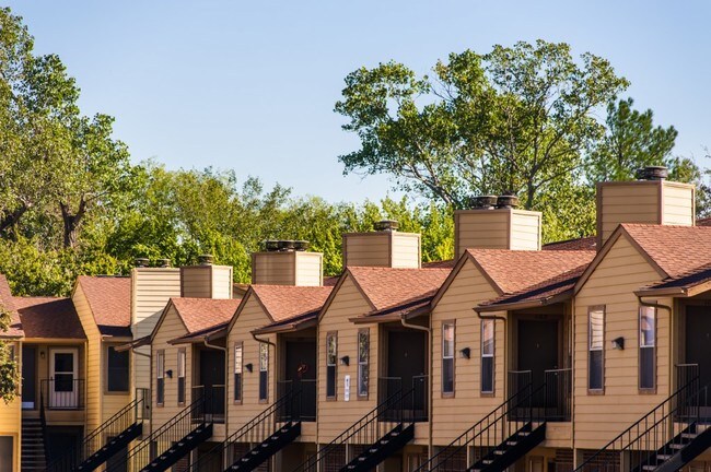 Oak Tree Village Apartments - Lewisville, TX | Apartments.com