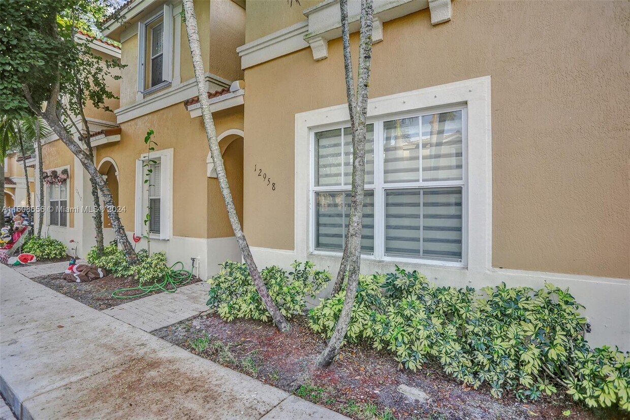 12958 SW 32nd St, Miramar, FL 33027 - Townhome Rentals in Miramar FL ...