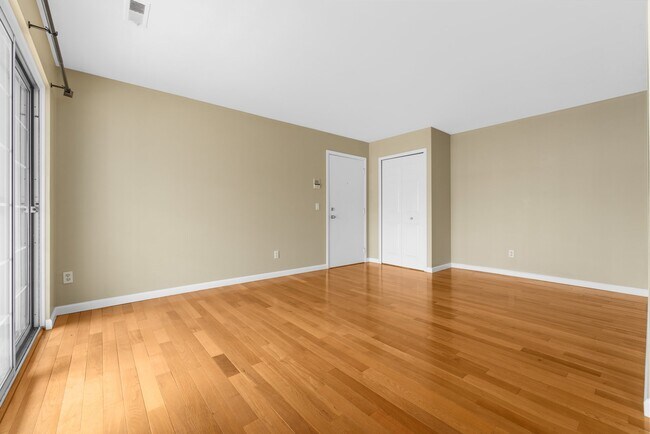 450 Baldwin Ave Unit 47, Rochester, MI 48307 - Condo for Rent in ...