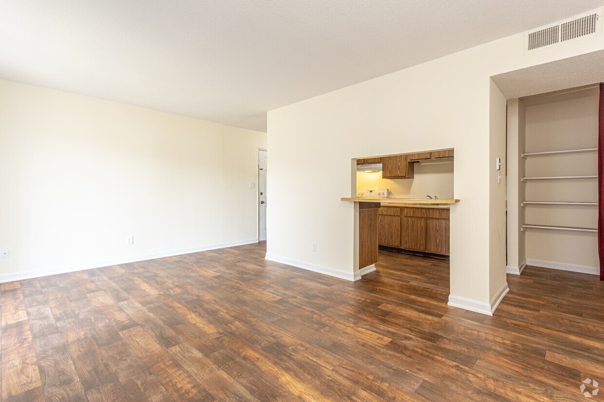 Greenbrier Apartments - 1400 Greenbrier Dear Rd Anniston, AL 36207 ...