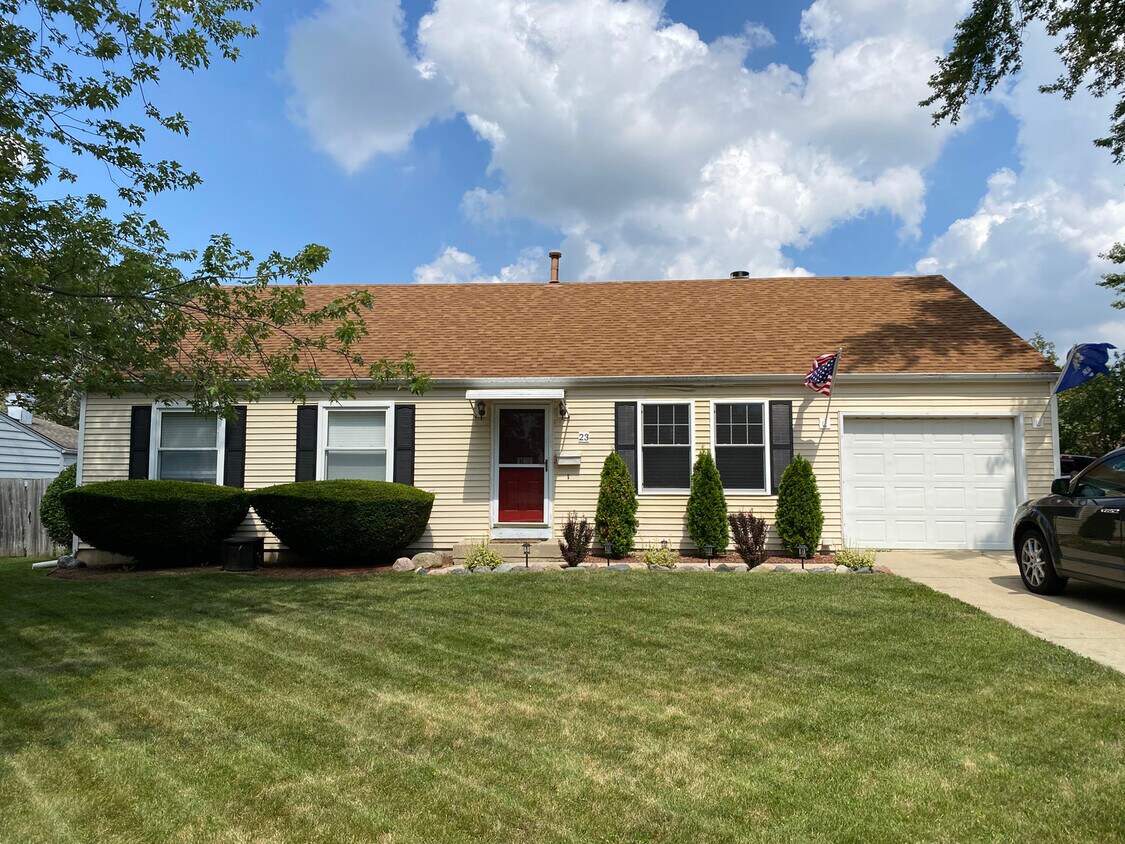 23 Pickford Rd, Montgomery, IL 60538 - House Rental in Montgomery, IL | Apartments.com