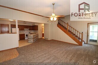 Best Luxury Indian Ridge Apartments for Rent - Junction City, KS ...