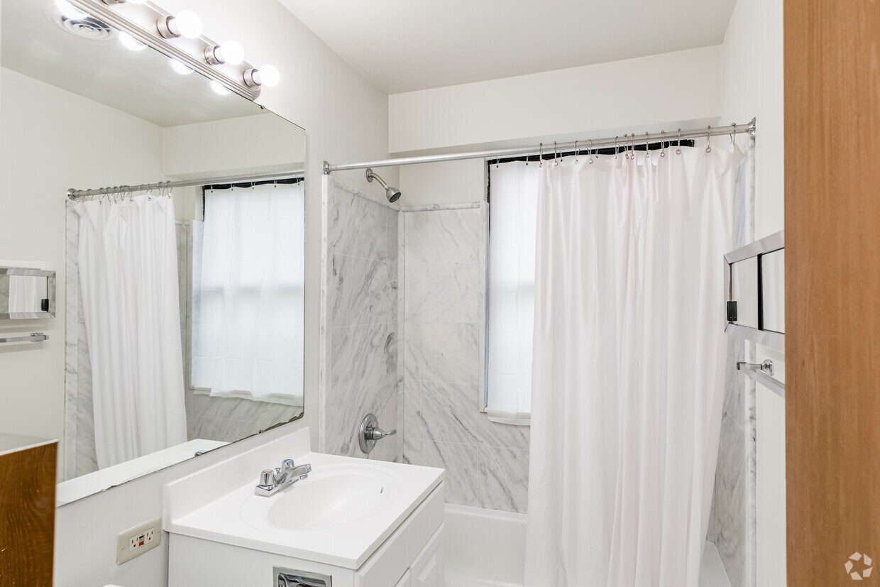 Webster Hall - 101 N Dithridge St Pittsburgh, PA 15213 | Apartments.com