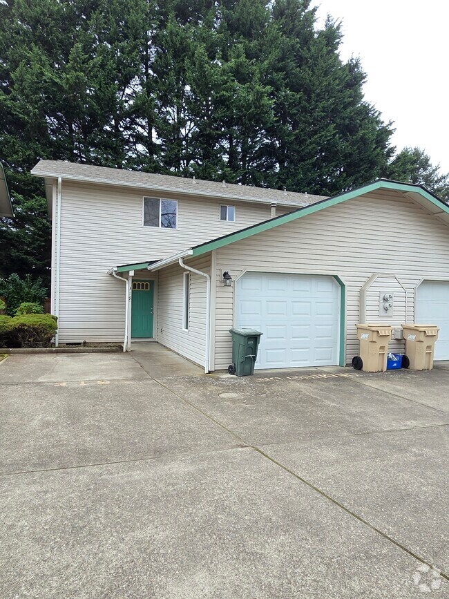 Duplex For Rent in Lebanon OR