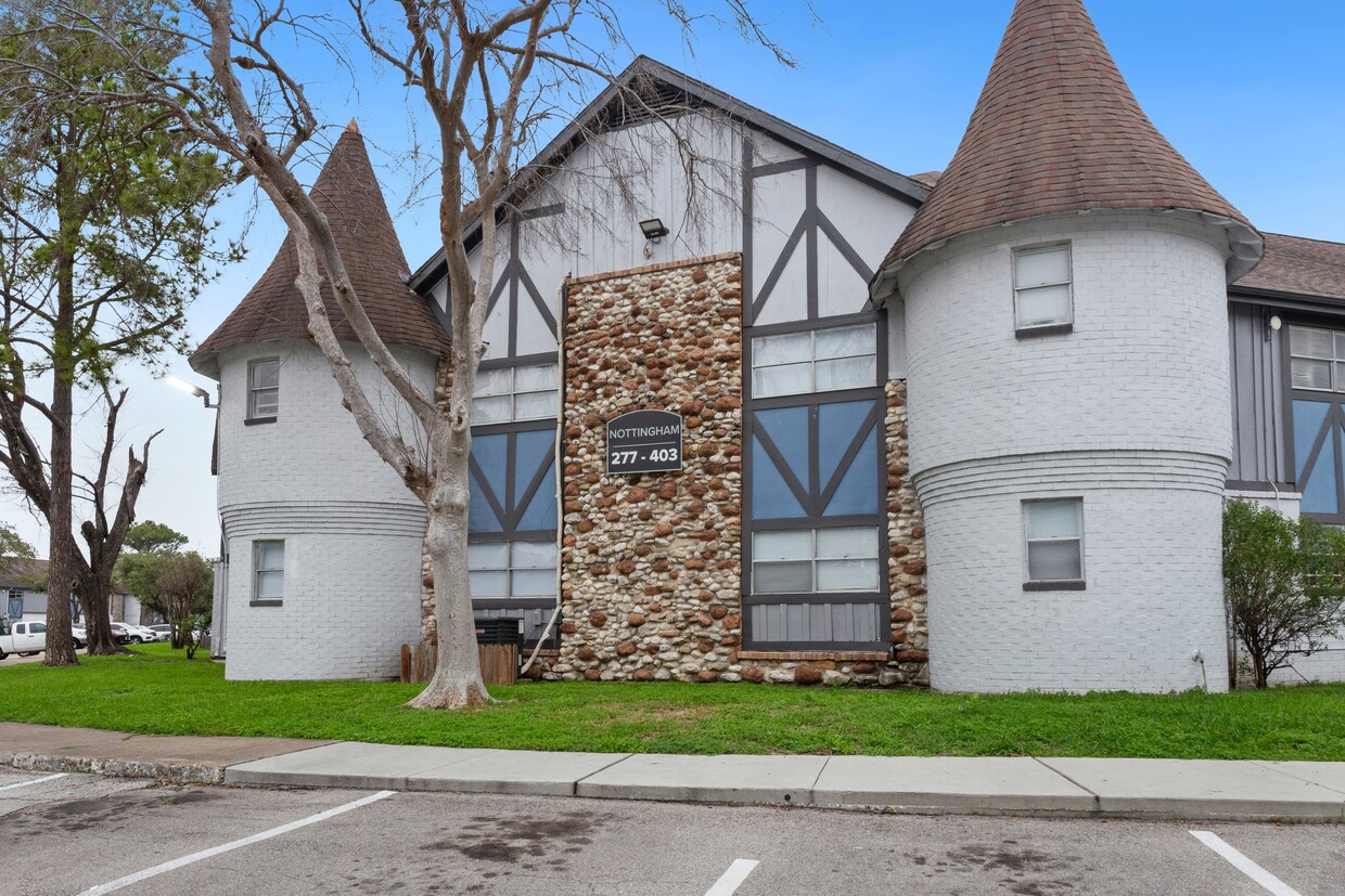Sharpstown Garden - 7575 Bissonnet St Houston, TX 77074 | Apartments.com
