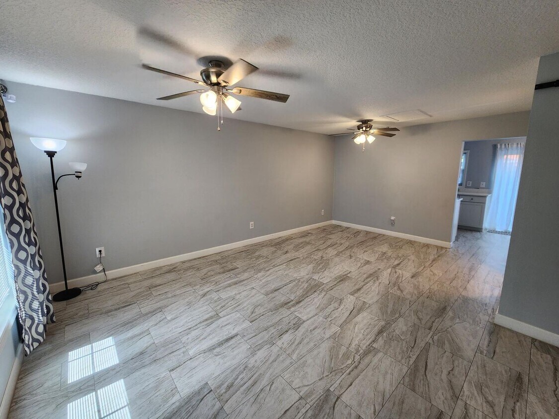 7440 Woodburn Cir Unit 28, Aloma, FL 32792 - Condo for Rent in Aloma ...