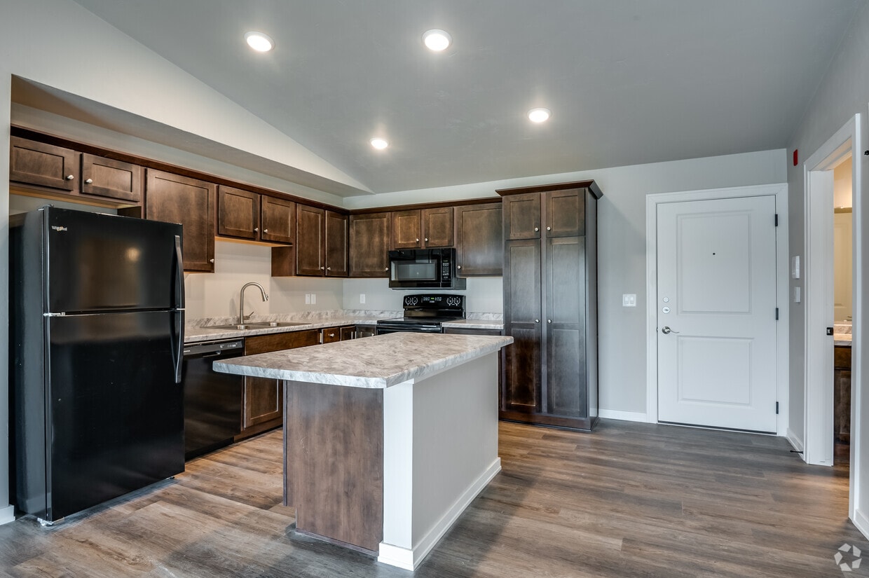 Fox Crossing Creek Apartments - 2415 Wildflower Dr Neenah, WI 54956 ...
