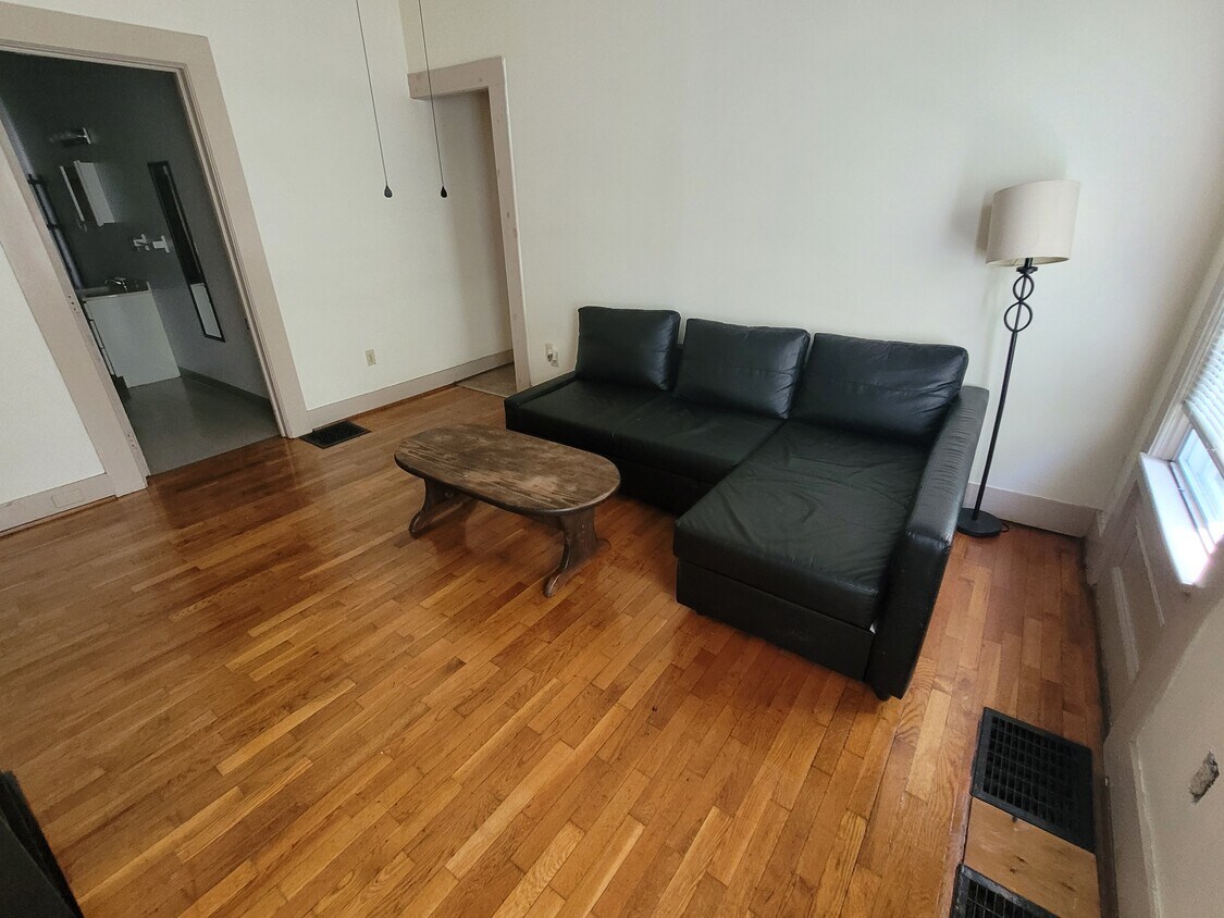 32 Cliff St, Oneonta, NY 13820 - 32 Cliff St Oneonta, NY - Apartments ...