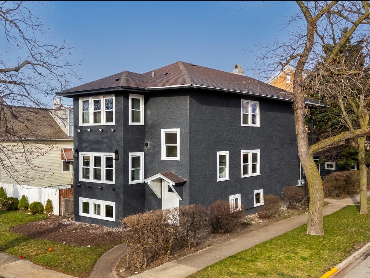 1247 Highland Ave, Berwyn, IL 60402 - House Rental in Berwyn, IL ...