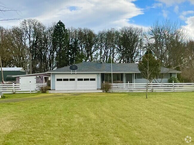 Spring Meadow Apartments for Rent with Hardwood Floors - Albany, OR ...
