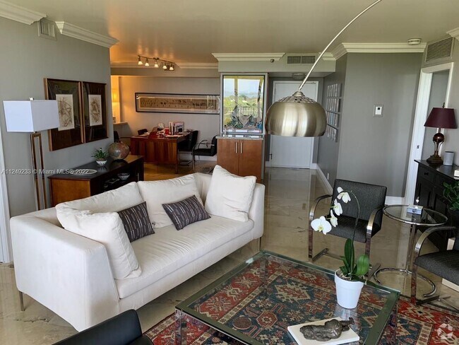 The Towers Of Quayside Student Apartments for Rent - Miami, FL - 18 Rentals | Apartments.com