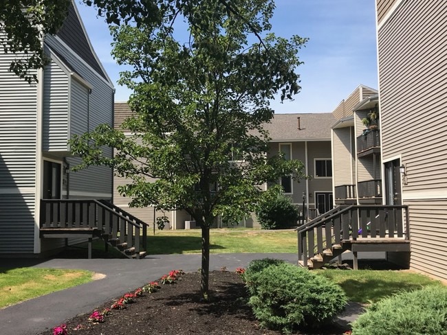 Whitney Ridge Apartments - 5 Whitney Ridge Rd Fairport, NY | Apartments.com