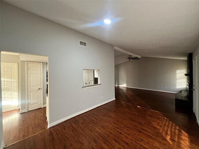 14206 Hollypark Dr, Houston, TX 77015 - House Rental in Houston, TX ...