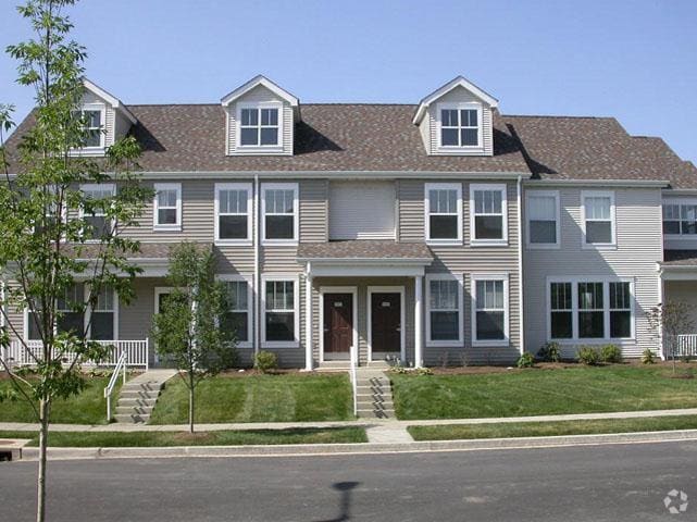 Apartments for Rent with a Walk-In Closet in Fairmont City IL ...