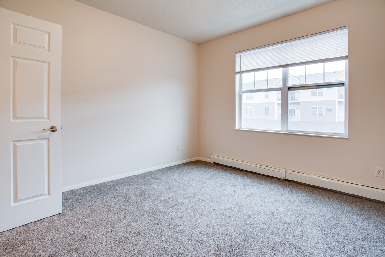 Boulder Ridge Apartments - 4960 47th St S Fargo, ND 58104 | Apartments.com