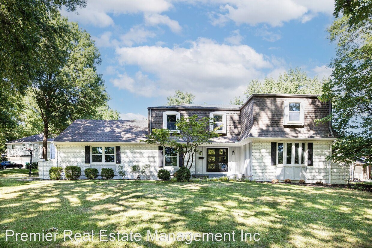 10425 Mohawk Ln, Leawood, KS 66206 - House Rental in Leawood, KS ...