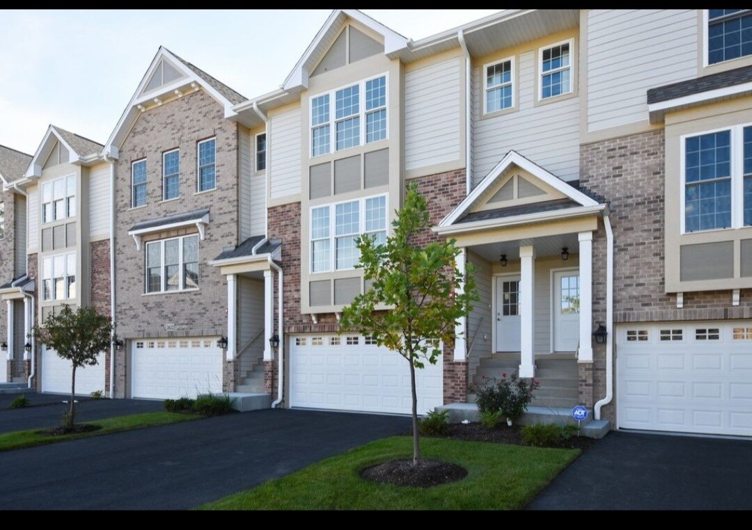 2607 Chelsey St, Buffalo Grove, IL 60089 - Townhome Rentals in Buffalo ...