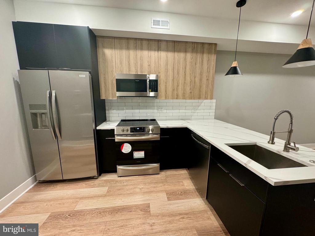 2526 Cecil B. Moore Ave Unit 3, Philadelphia, PA 19121 - Room for Rent ...