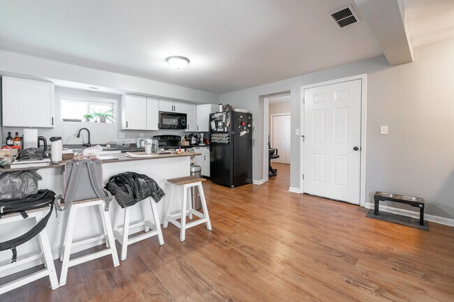 2152 Sloan Ave, Indianapolis, IN 46203 - House Rental in Indianapolis ...