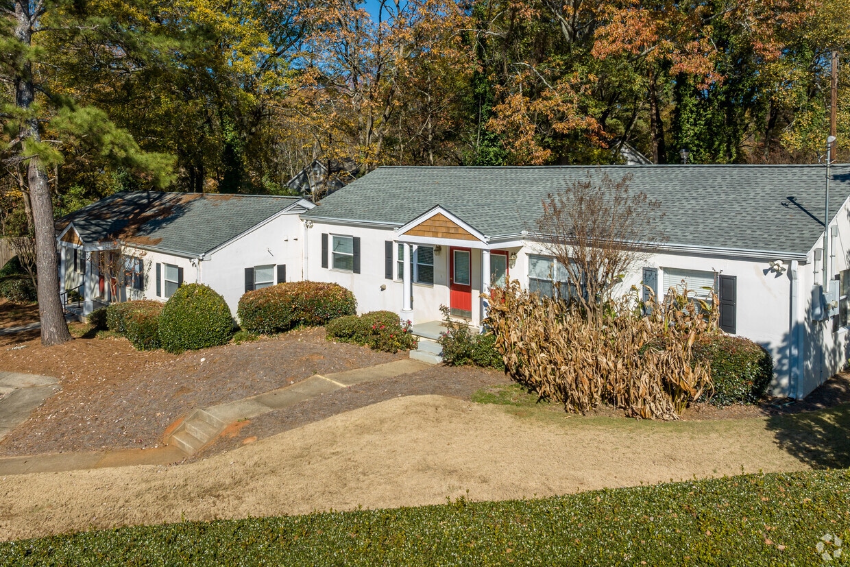 Stonegate Cottages - 1602 Memorial Dr SE Atlanta, GA 30317 | Apartments.com