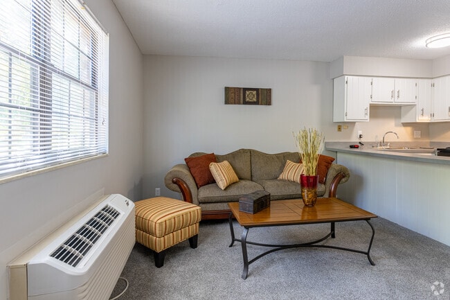 Embassy Apartments - Apartments in Evansville, IN | Apartments.com